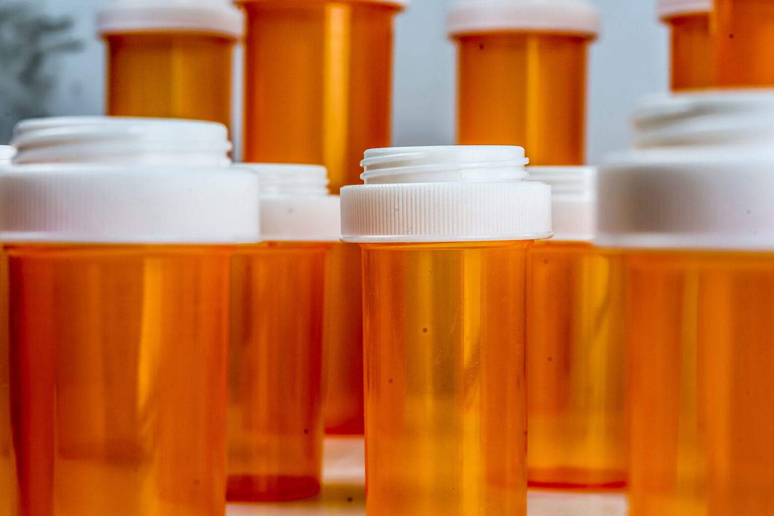 What Are Examples of Opioids and Opiates? - Virtue Recovery